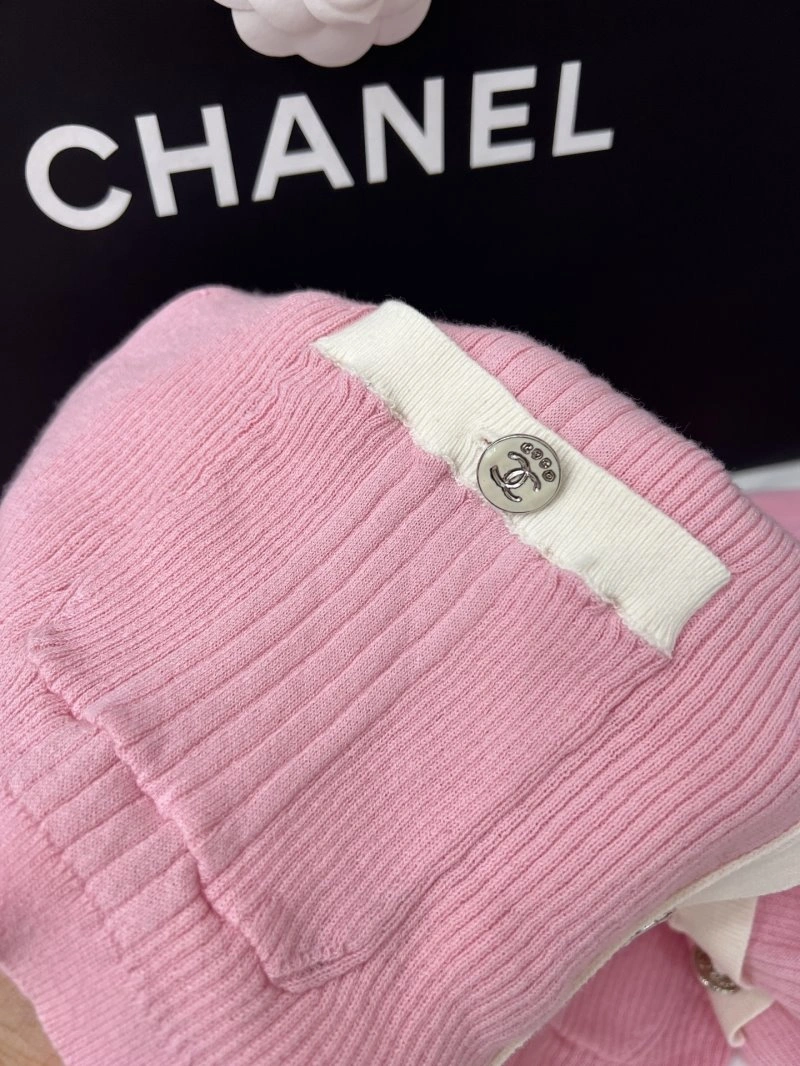 Exact replica Chanel Sweaters