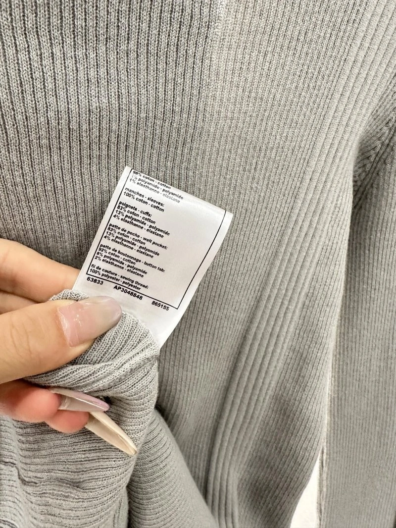 Accurate model Chanel Sweaters