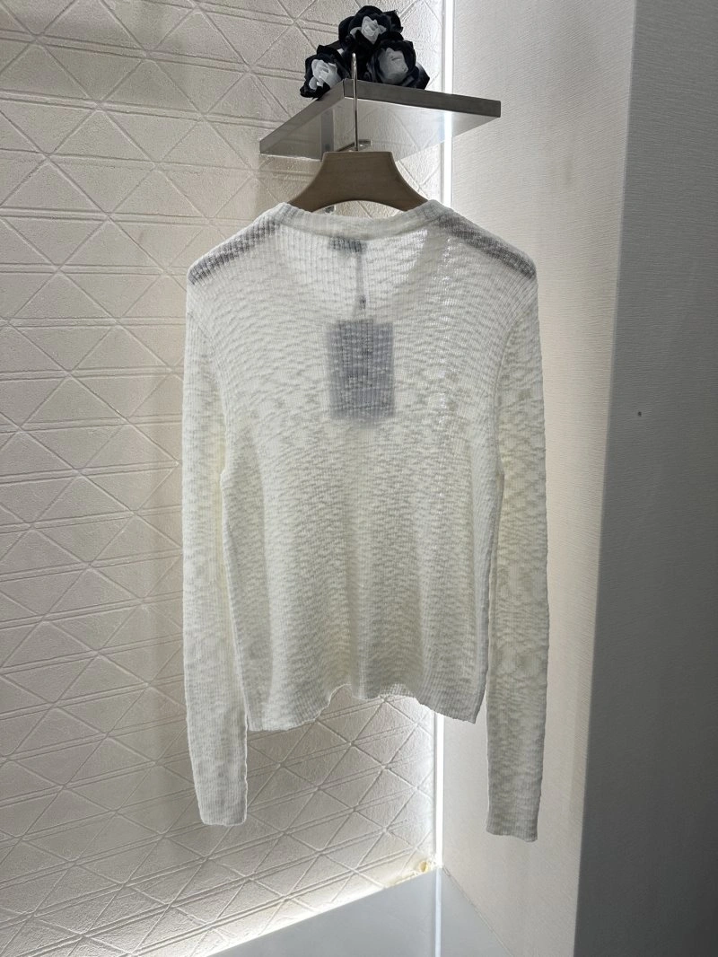 Bargain Chanel Sweaters