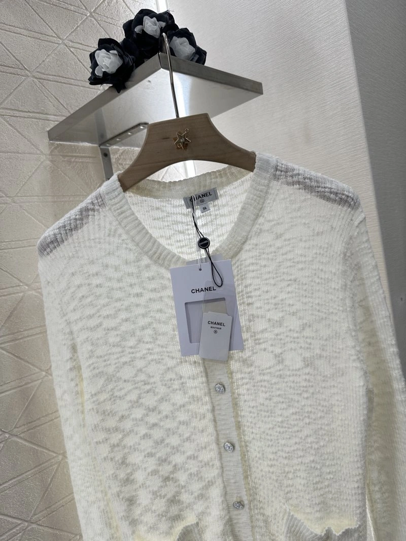 Bargain Chanel Sweaters