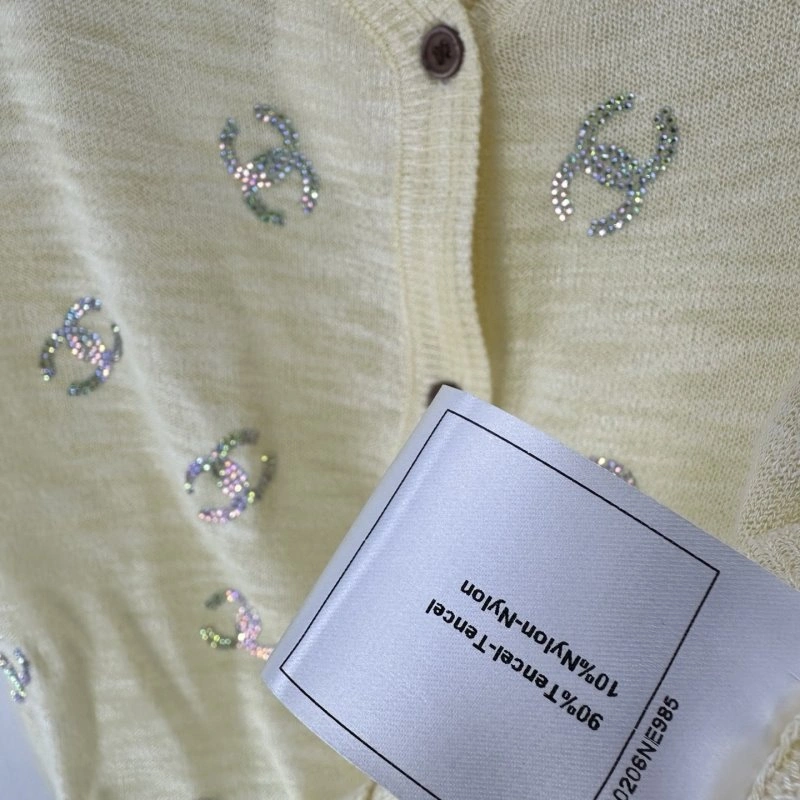 Bargain Chanel Sweaters
