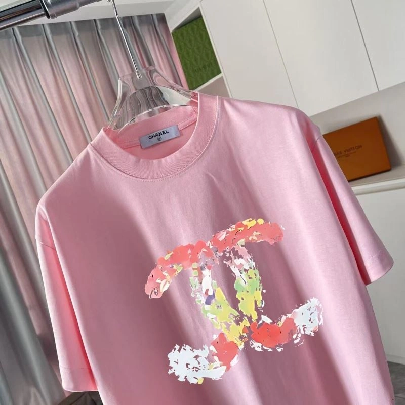 Top match Chanel T-Shirts