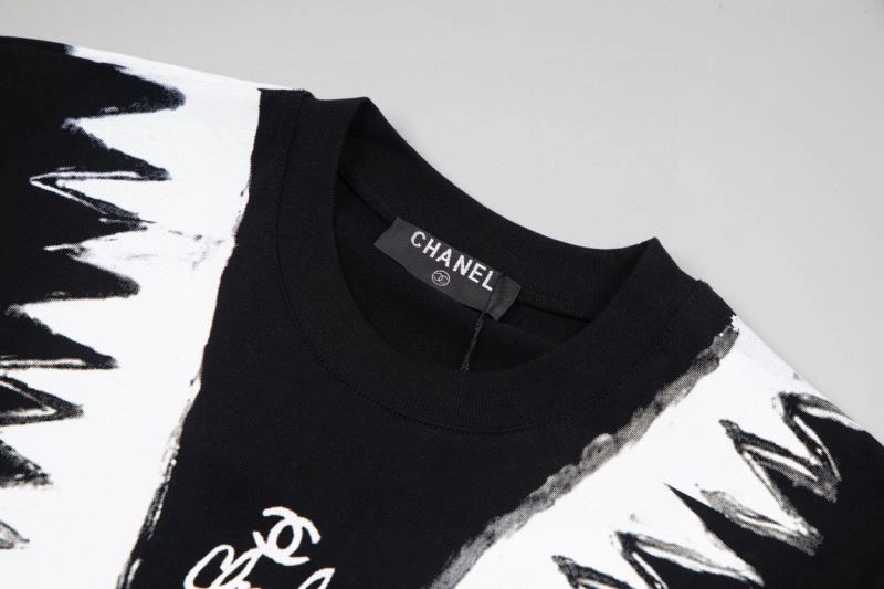 Cut-rate Chanel T-Shirts