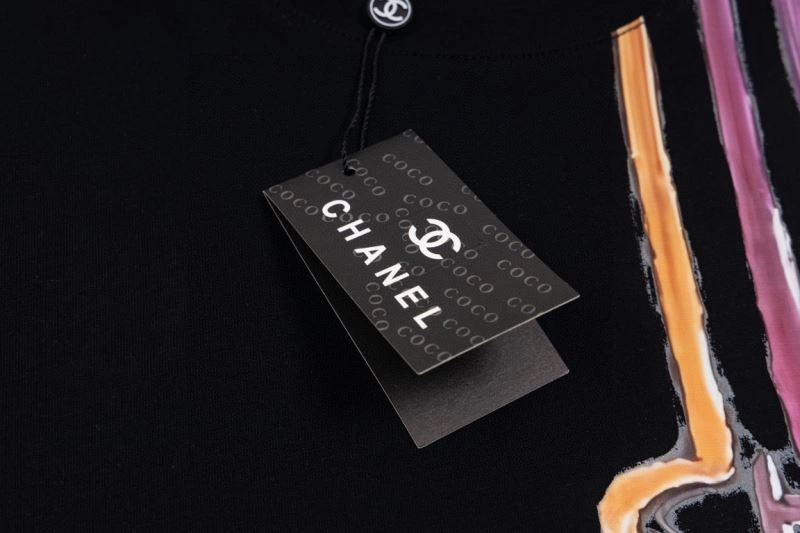Bargain Chanel T-Shirts