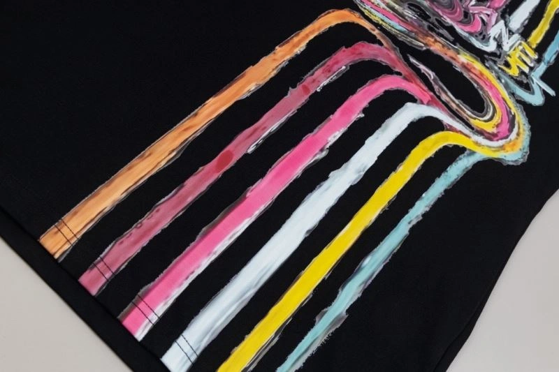 Bargain Chanel T-Shirts