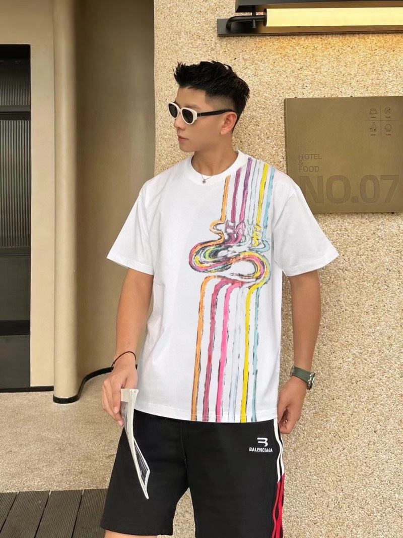 Bargain Chanel T-Shirts