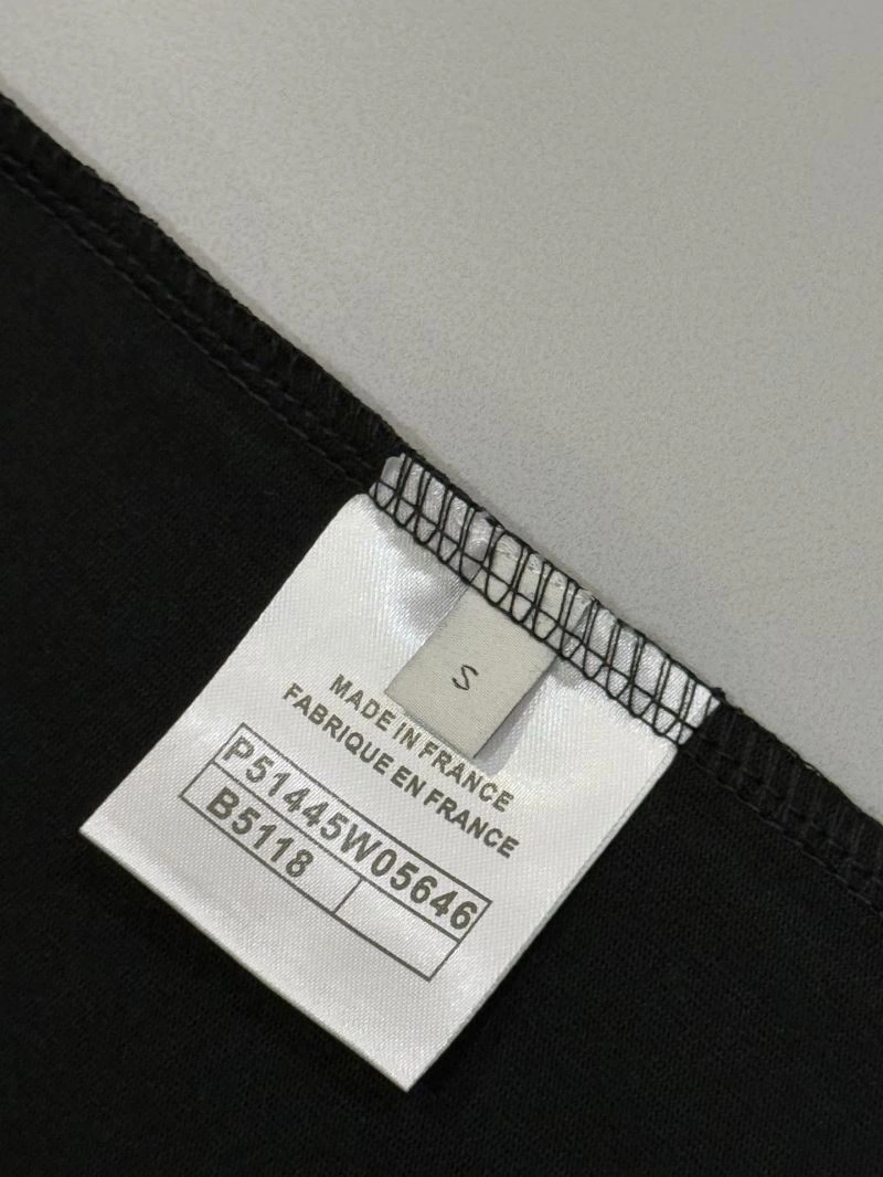 Top mirror Chanel T-Shirts