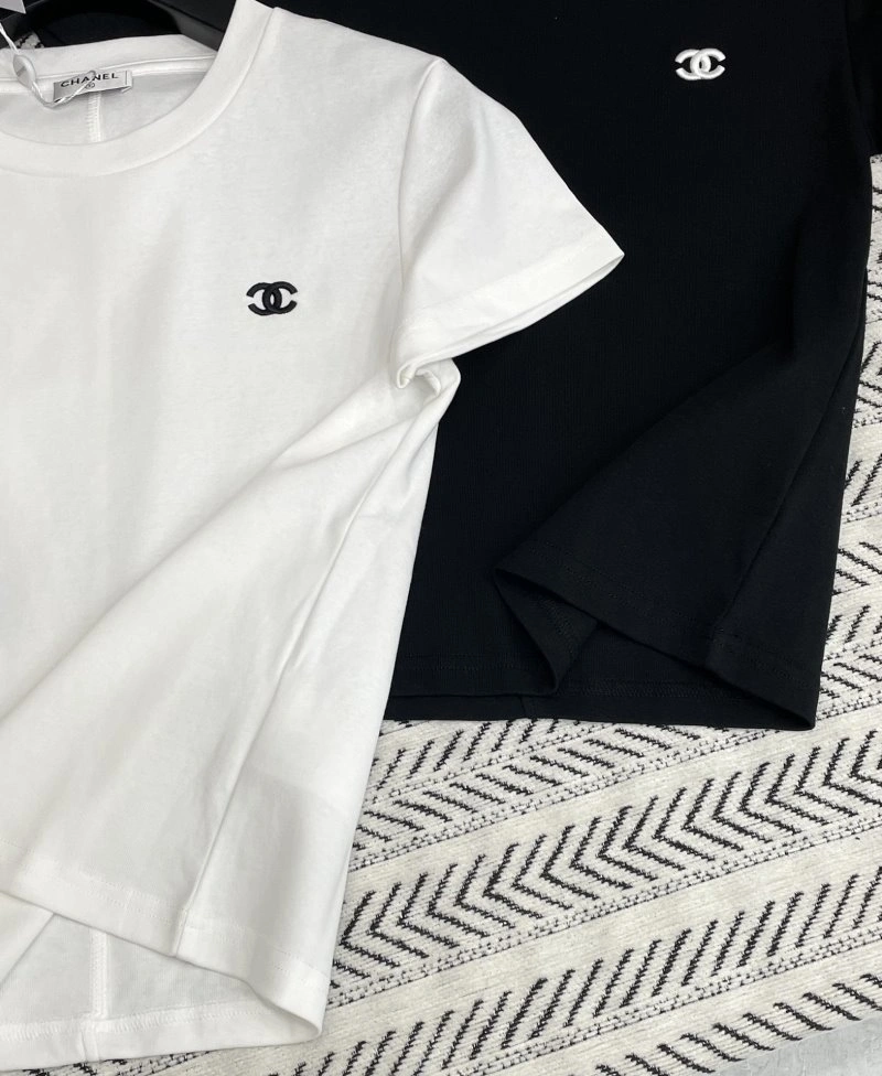 Top mirror Chanel T-Shirts