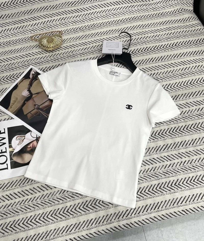 Top mirror Chanel T-Shirts