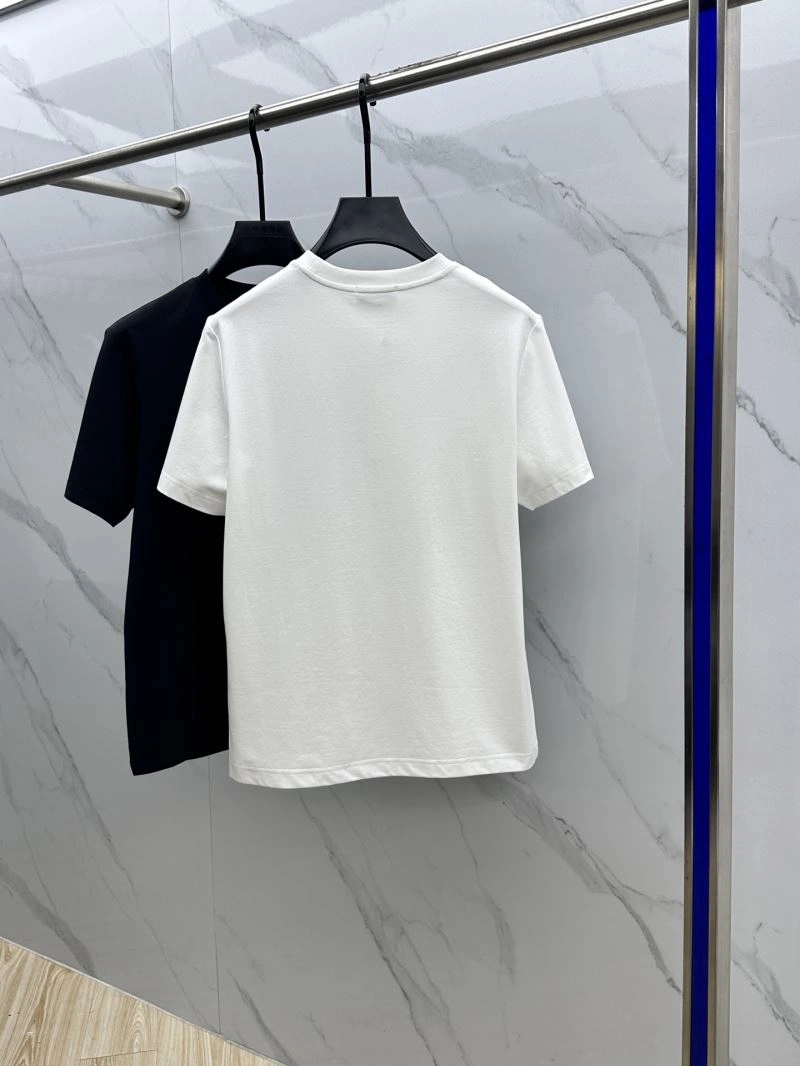 Economical Chanel T-Shirts
