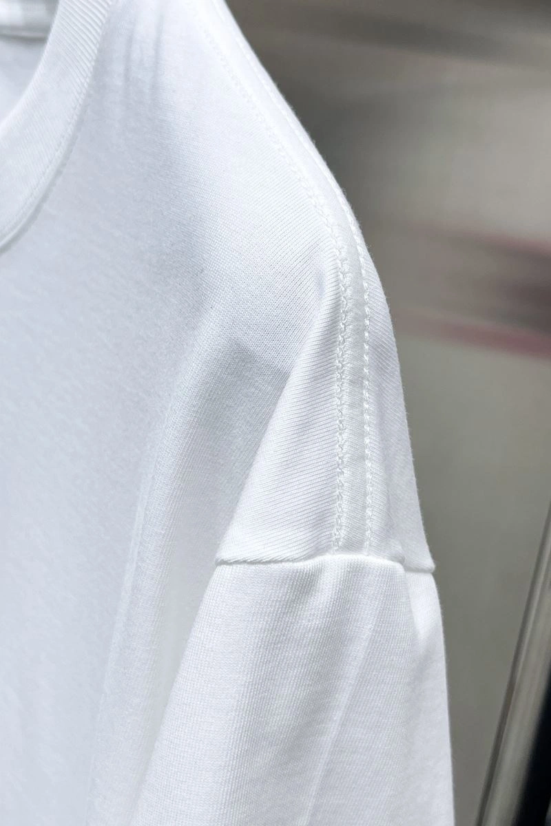 Exact replica Chanel T-Shirts