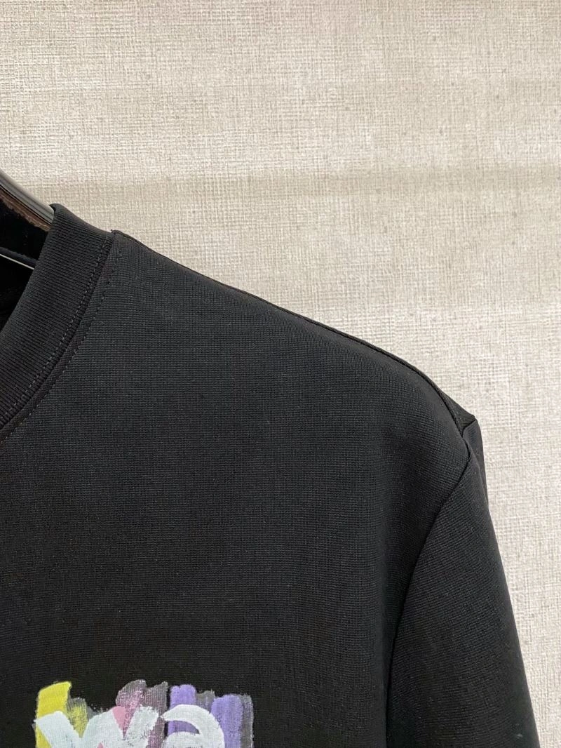 Cut-rate Chanel T-Shirts
