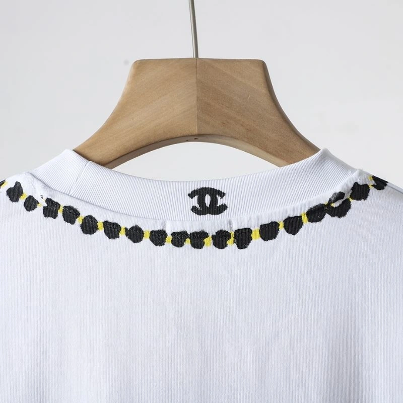 Accurate model Chanel T-Shirts