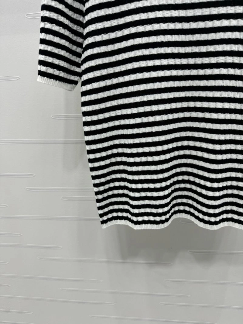 Precise copy Chanel T-Shirts
