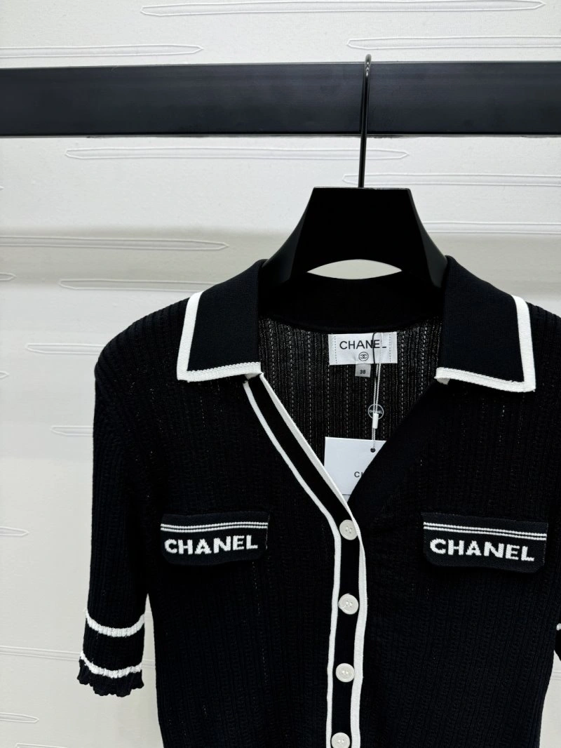 Top mirror Chanel T-Shirts