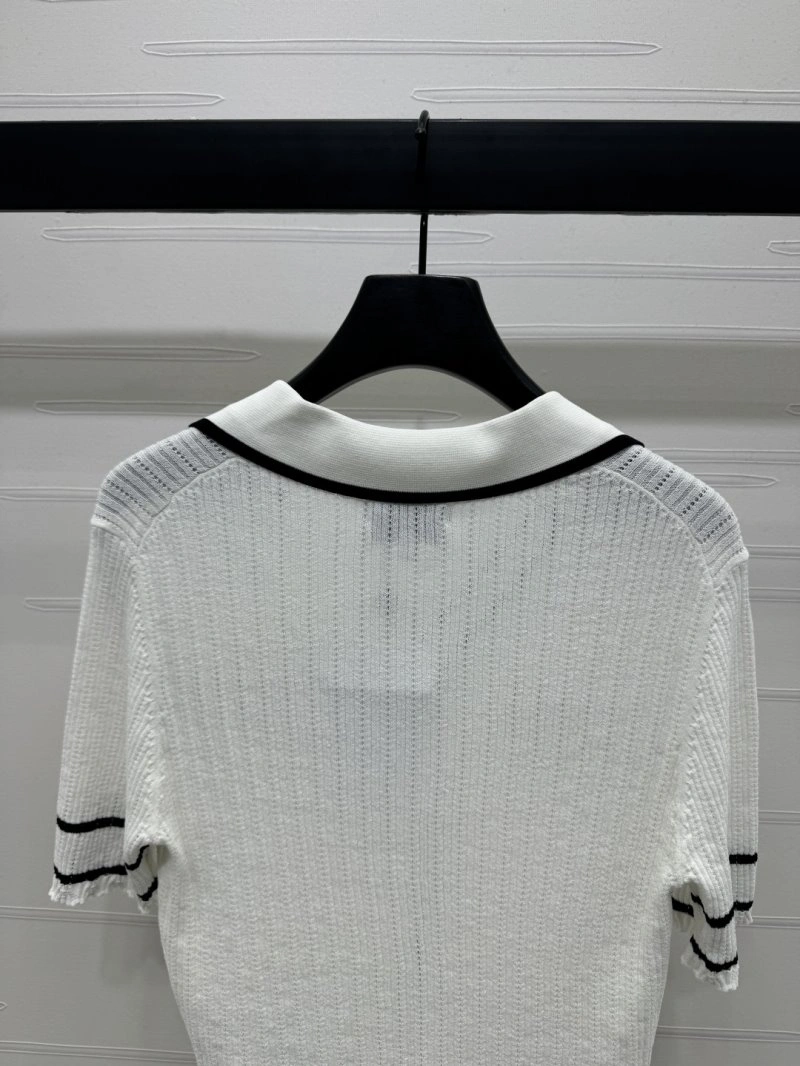 Exact replica Chanel T-Shirts