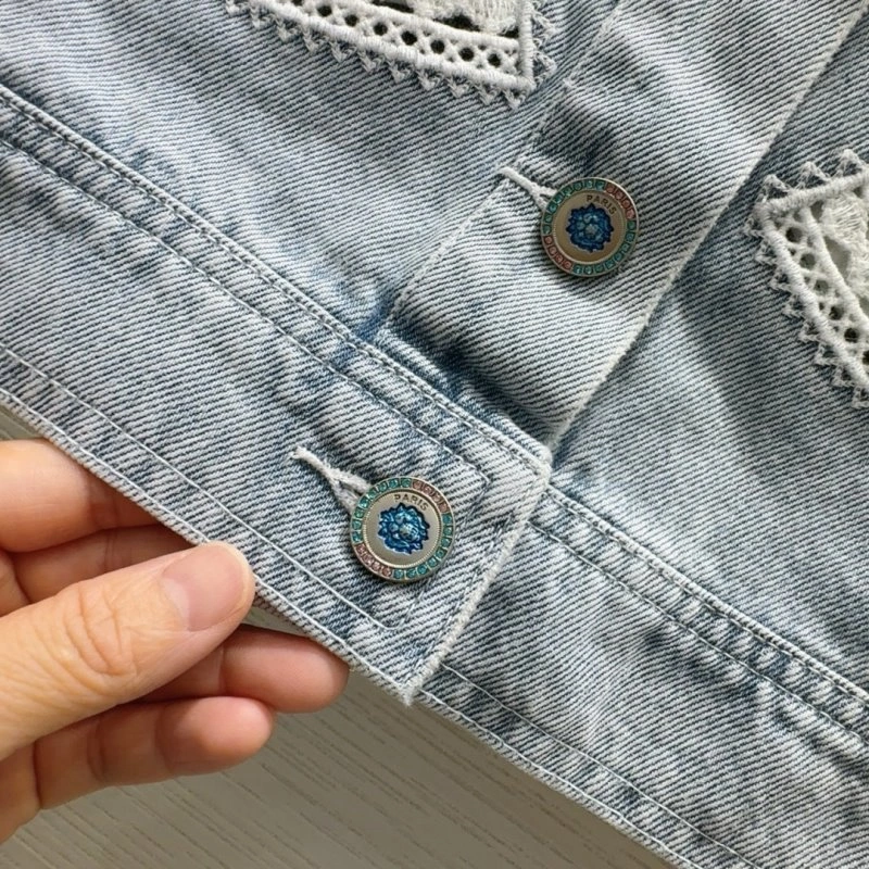Cut-rate Chanel T-Shirts
