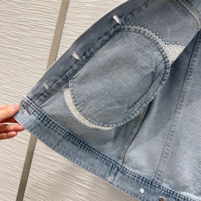 Cut-rate Chanel T-Shirts