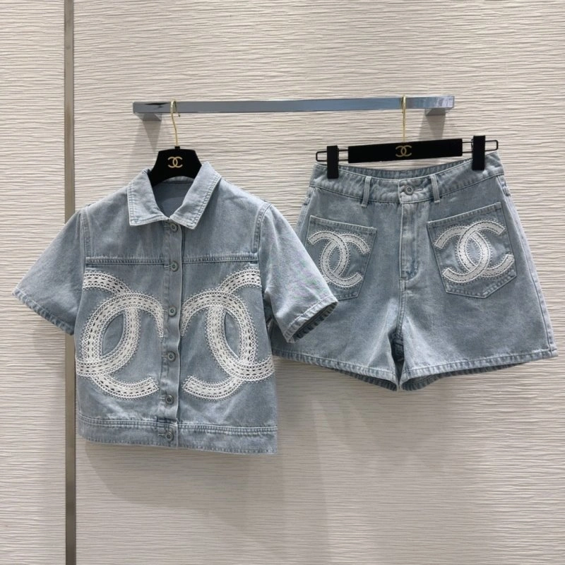 Cut-rate Chanel T-Shirts