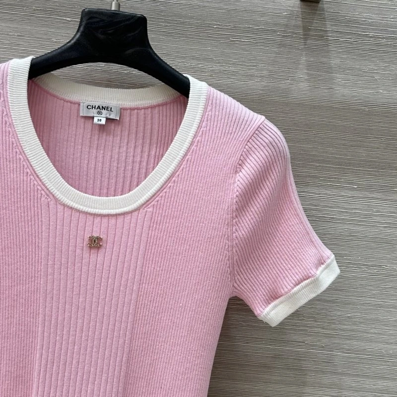 Bargain Chanel T-Shirts