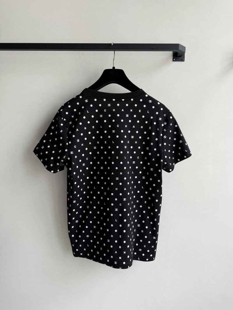 Accurate model Chanel T-Shirts