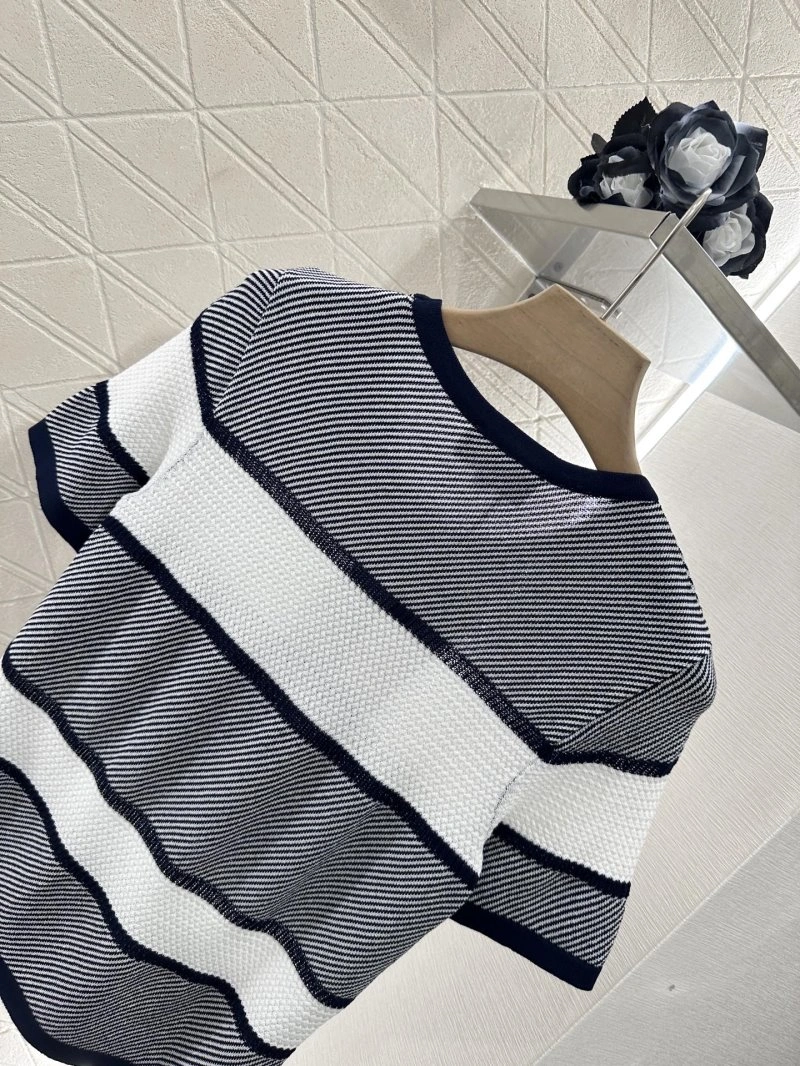 Perfect replica Chanel T-Shirts
