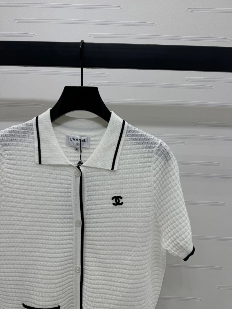 Exact replica Chanel T-Shirts