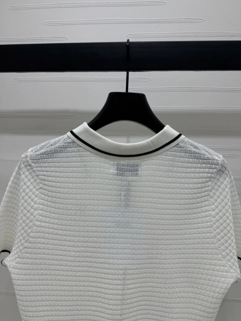 Exact replica Chanel T-Shirts