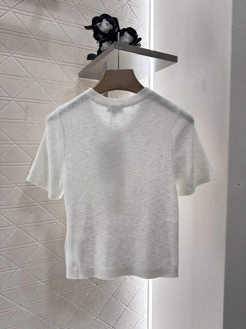Bargain Chanel T-Shirts