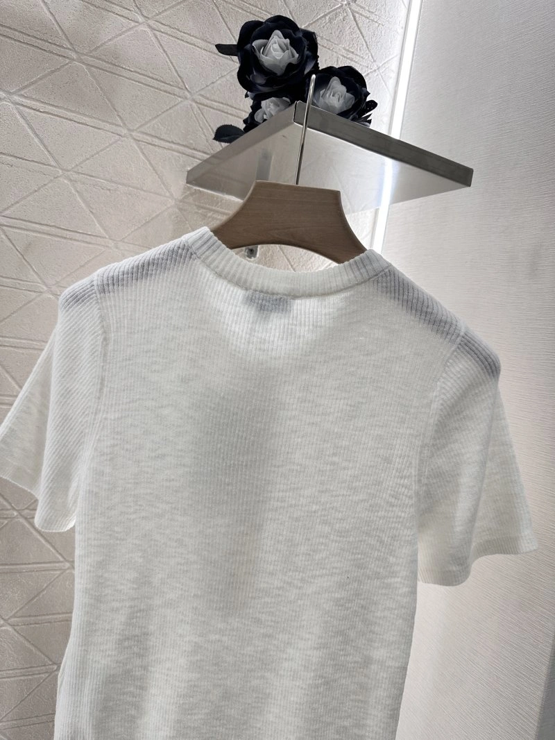Bargain Chanel T-Shirts