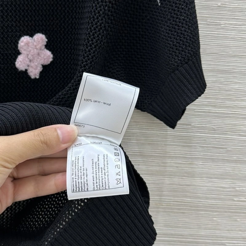 Discounted Chanel T-Shirts