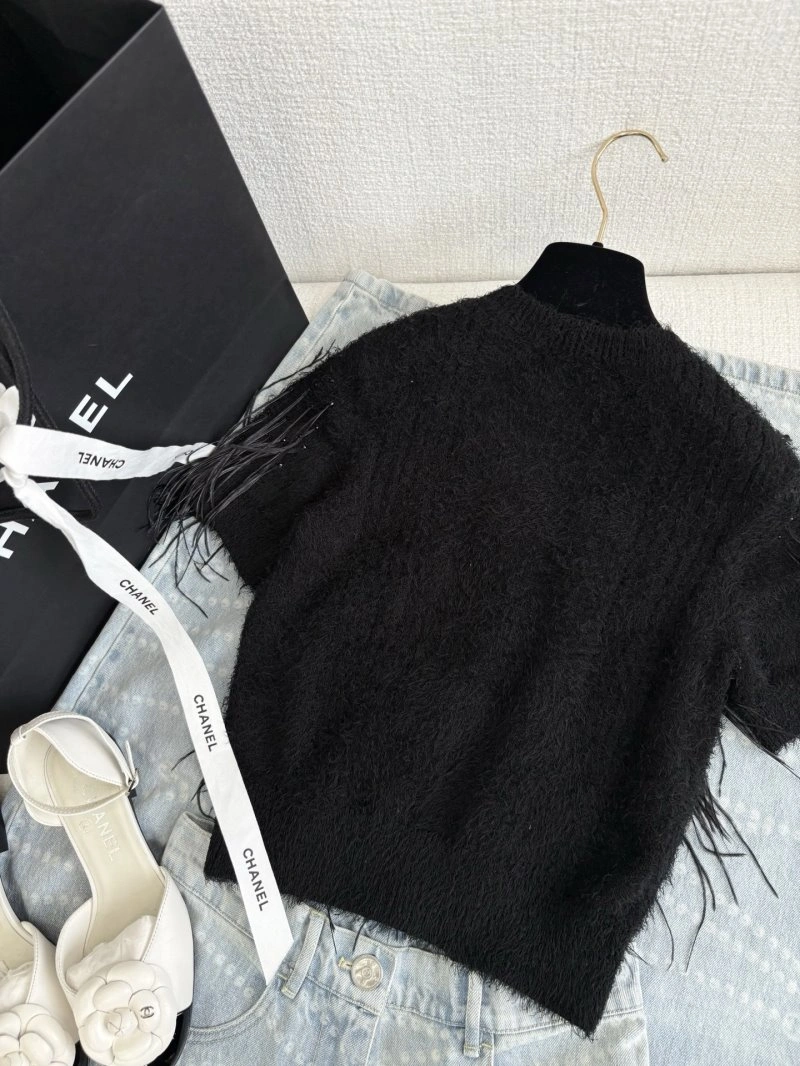 Economical Chanel T-Shirts