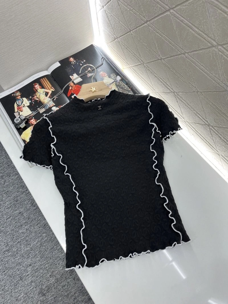 Accurate model Chanel T-Shirts
