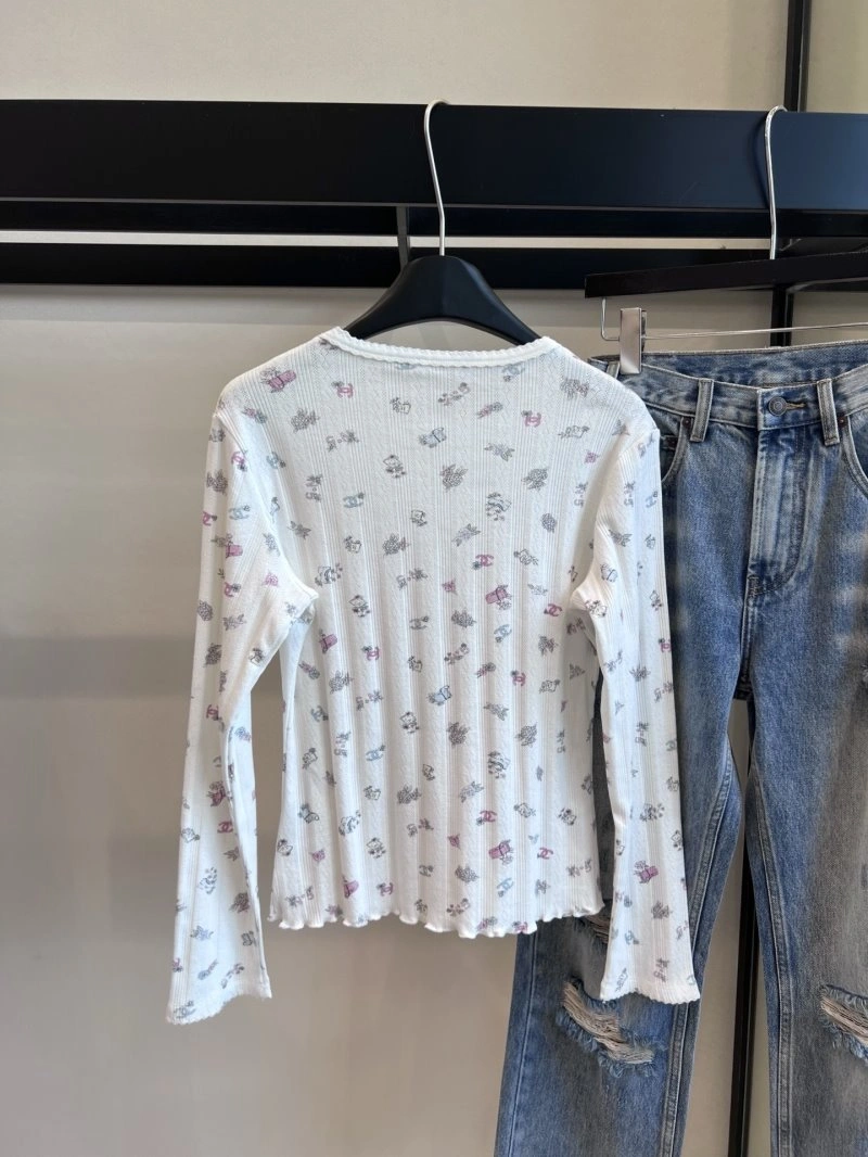 Exact replica Chanel T-Shirts