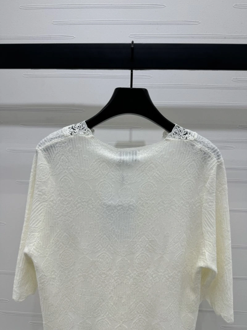Accurate model Chanel T-Shirts