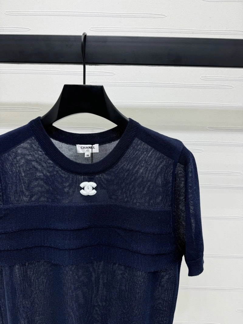 Accurate model Chanel T-Shirts