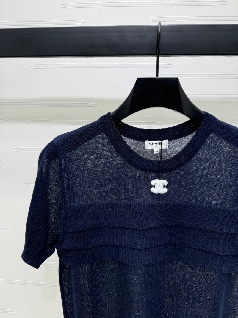 Accurate model Chanel T-Shirts