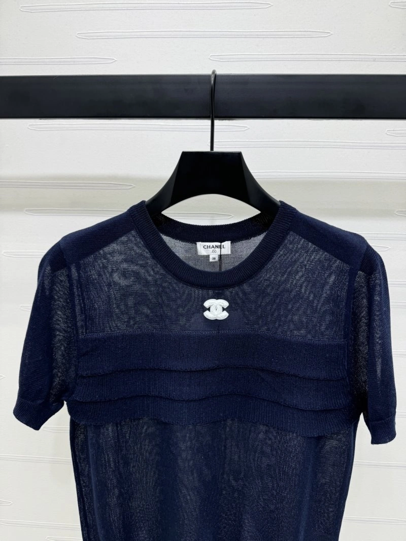 Accurate model Chanel T-Shirts