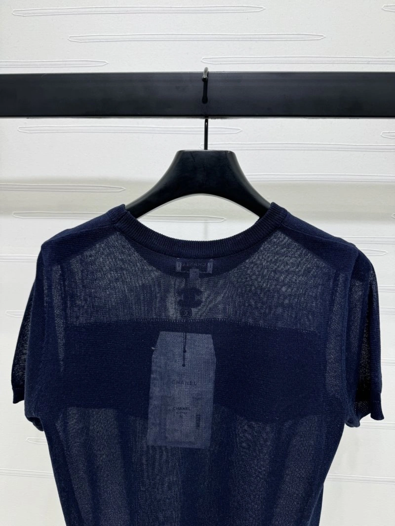 Accurate model Chanel T-Shirts