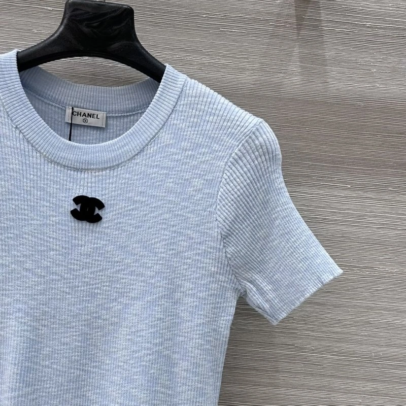 Accurate model Chanel T-Shirts