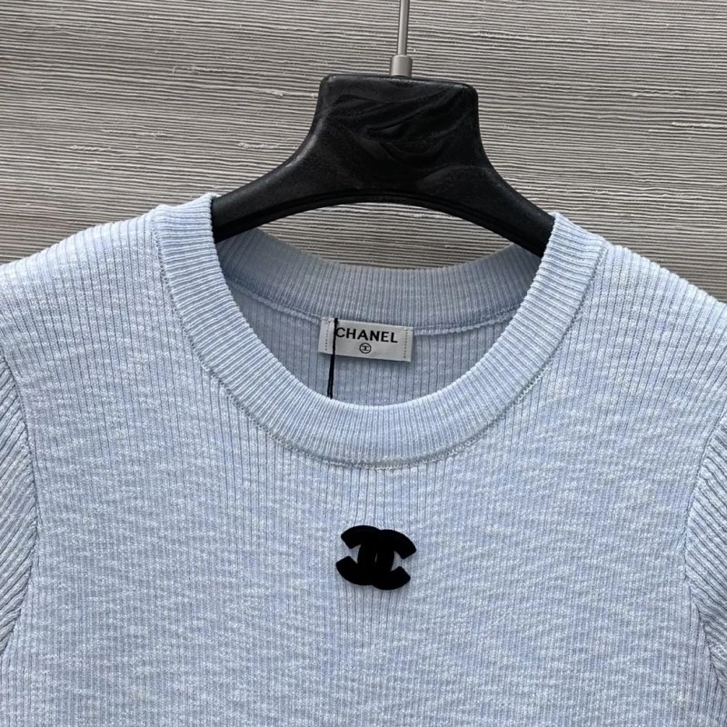 Accurate model Chanel T-Shirts