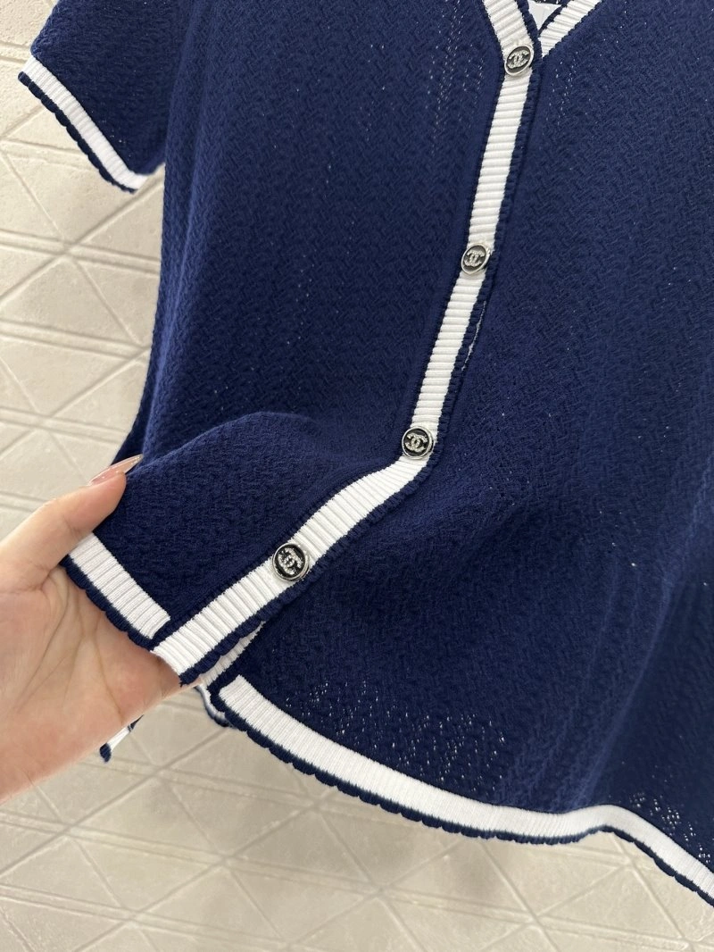Top mirror Chanel T-Shirts