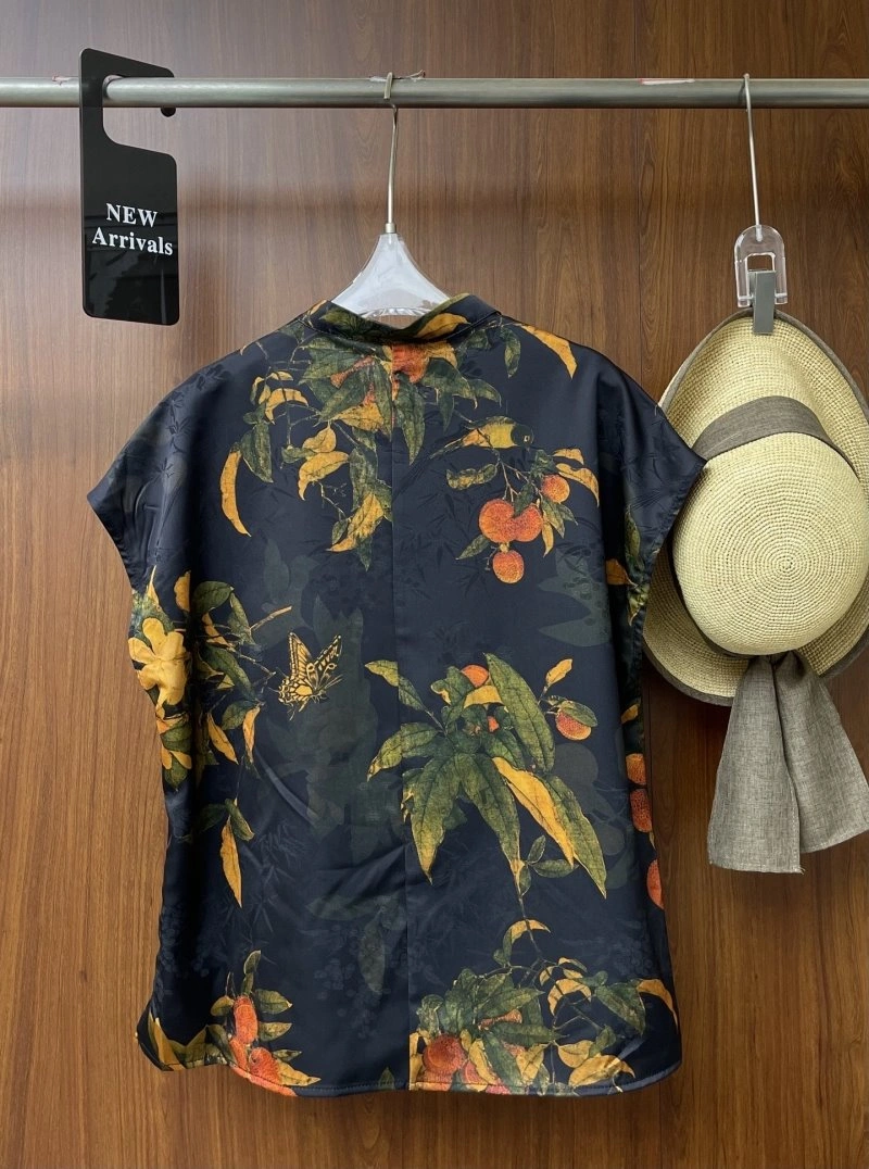 Factory-made Chanel T-Shirts