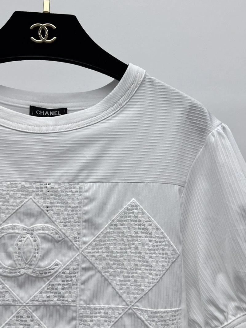 Bargain Chanel T-Shirts