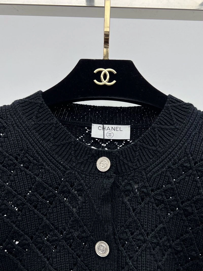 Cut-rate Chanel T-Shirts