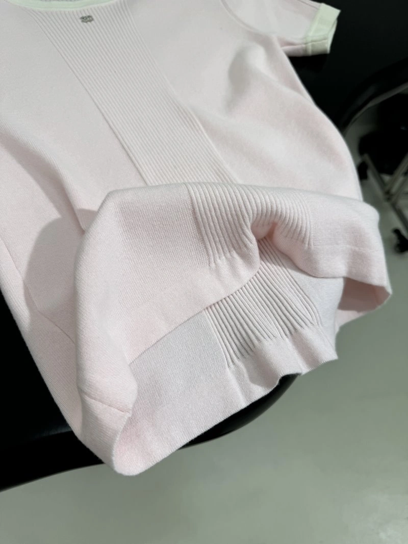 Economical Chanel T-Shirts