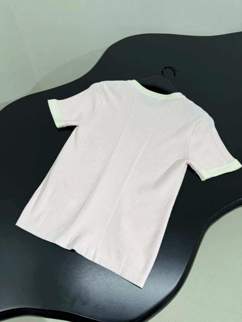 Economical Chanel T-Shirts