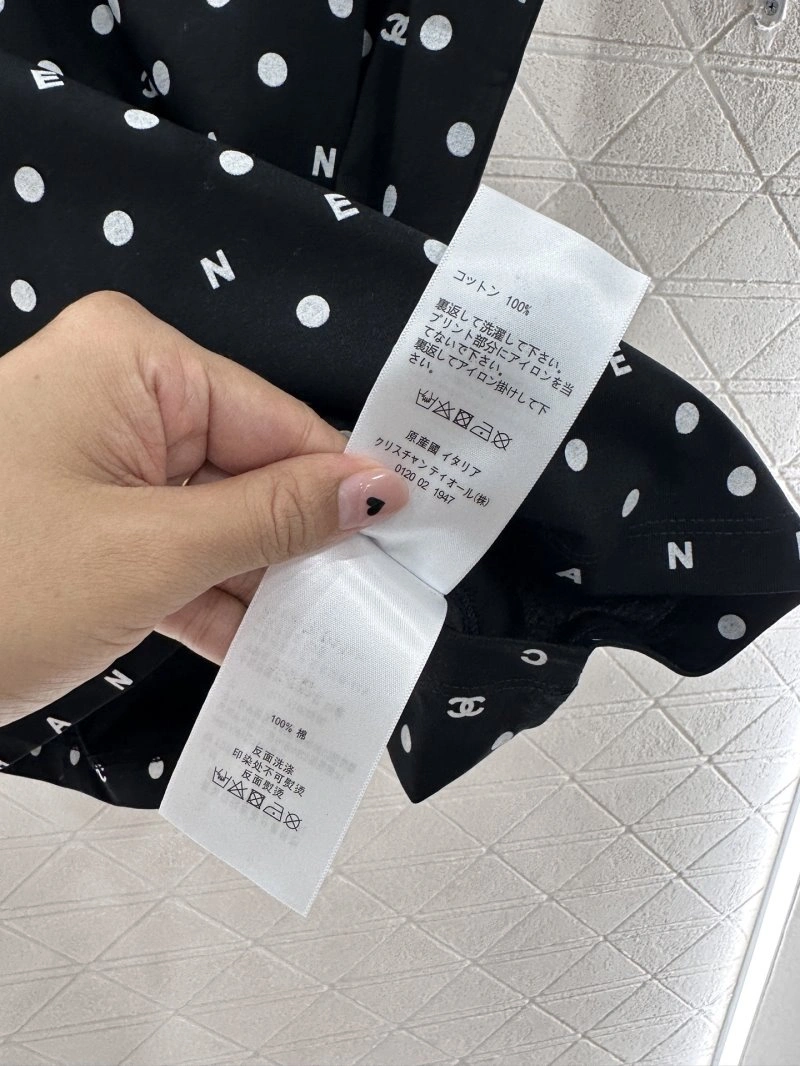 Brand-original Chanel T-Shirts