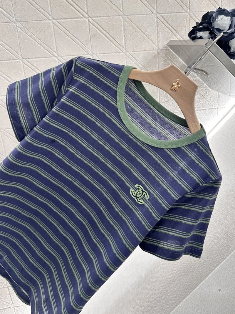 Exact replica Chanel T-Shirts