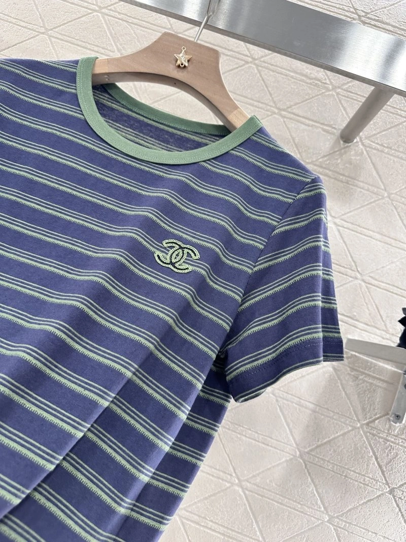 Exact replica Chanel T-Shirts